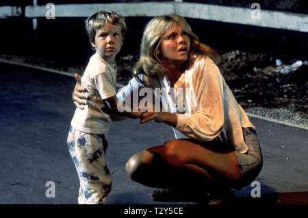 Melinda Dillon, Cary Guffey, "Close Encounters of the Third Kind" (1977). Photo credit: Columbia ...