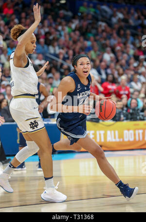 Notre Dame forward Brianna Turner (11) shoots against South Carolina ...