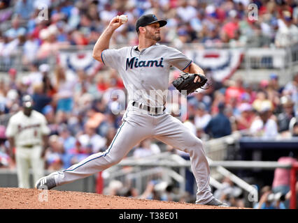 Atlanta Braves pitcher Tyler Kinley delivers in the eighth inning of a ...