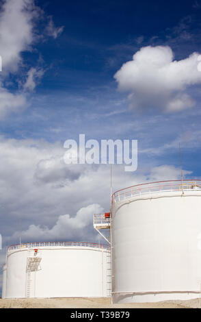 oil pump jack and refinery on field Stock Photo - Alamy