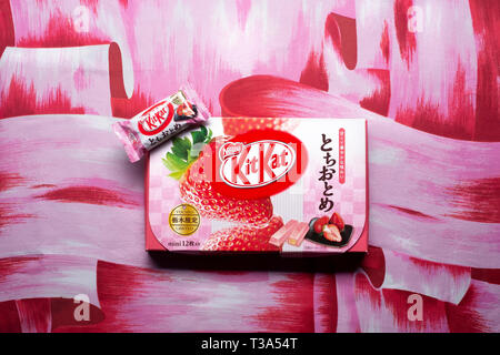 A Japanese "Tochi Otome" Strawberry Kit Kat, special to the Tochigi ...