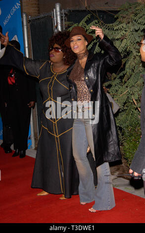 Alicia Keys, right, and Angie Stone, perform "America the Beautiful ...