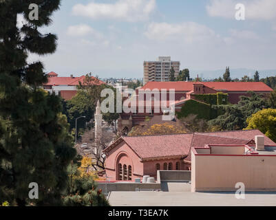 Aerial view of the University of Southern California campus and ...