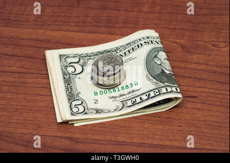 Dollar Bills and Coins, US Currency Dollars Stock Photo - Alamy