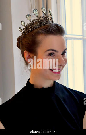 A rare Faberge aquamarine and diamond tiara from 1904, with a sales ...