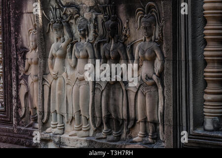 Devatas in Angkor Wat, Siem Reap, Cambodia Stock Photo - Alamy