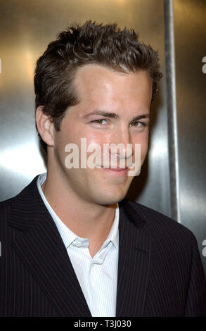 RYAN REYNOLDS NATIONAL LAMPOON'S VAN WILDER CINERAMA DOME HOLLYWOOD LOS ...