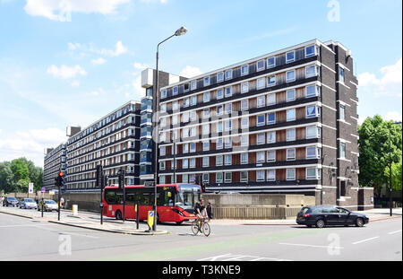 Aberfeldy House housing estate, John Ruskin Street, Camberwell, London ...