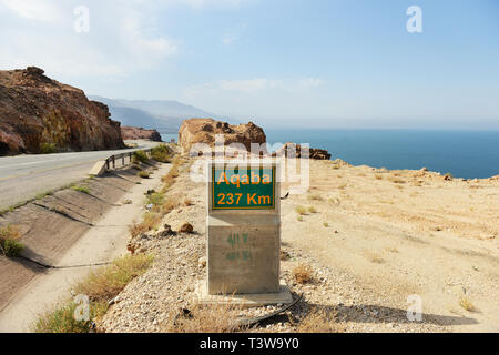 The Dead Sea highway in Jordan Stock Photo - Alamy