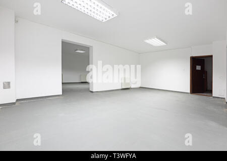 Empty storage room in the basement of a house Stock Photo - Alamy