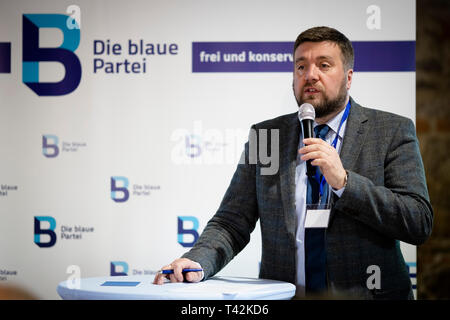 Grimma, Germany. 13th Apr, 2019. Members of the Blue Party will raise ...