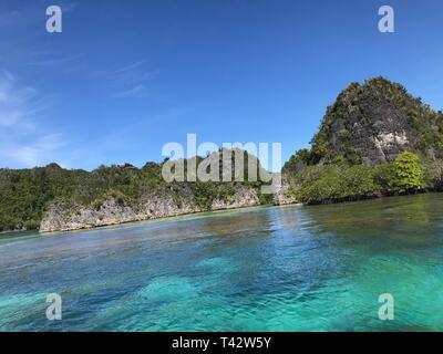 Piaynemo Geo-park In Raja Ampat Papua Indonesia Stock Photo - Alamy