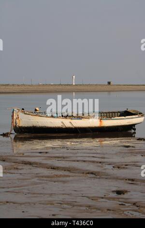 UK Rampside, Cumbrian Coast. View from the causeway between Rampside ...