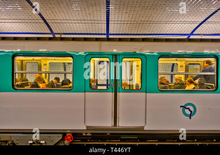 People waiting for metro at Concorde station, famous transport in Paris ...