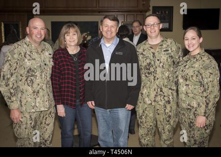 Hospital Corpsman 2nd Class Elizabeth Macdowell receives a Letter of ...