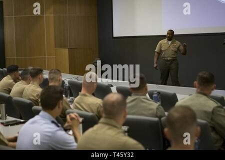 4 Operational Support Squadron Commanding Officer, Lieutenant-Colonel ...
