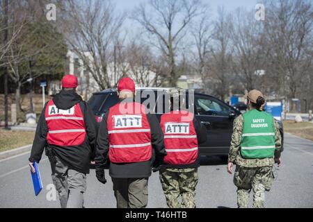 Armed Security at the the north gate of the Naval Base at Faslane on ...