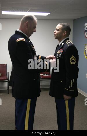 Sgt. 1st Class Joshua C. Leppo, a senior drill sergeant with Bravo ...