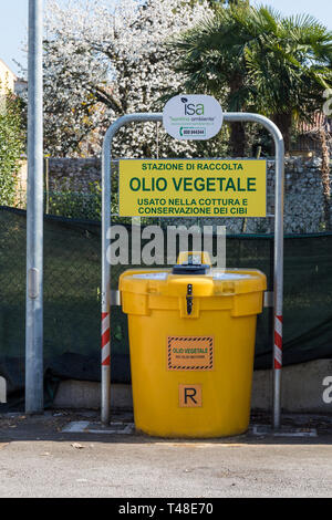 vegetable oil storage to recycle, recycling center Stock Photo - Alamy