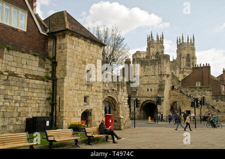 Bootham Bar, gate and wall with York Minster in the back, York ...