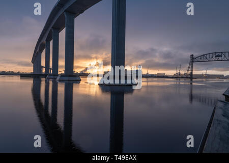 The Jordan Bridge over the Elizabeth River on the border of Norfolk and ...