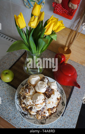 Beautiful tulips on a wooden cutting board, nordic mood or nordic ...