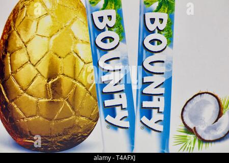 Bounty Milk Chocolate Easter Egg Stock Photo - Alamy