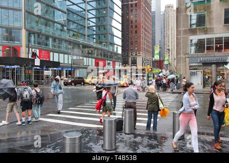 NEW YORK, NEW YORK - JUNE 20: New York City Mayor Zohran Mamdani casts ...