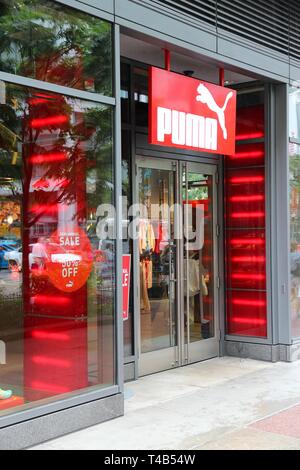 Puma store downtown chicago store