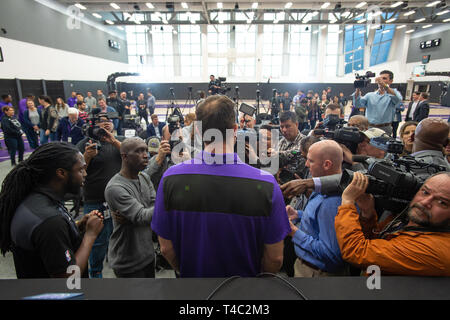 Sacramento Kings head coach Luke Walton walks the floor in the first ...