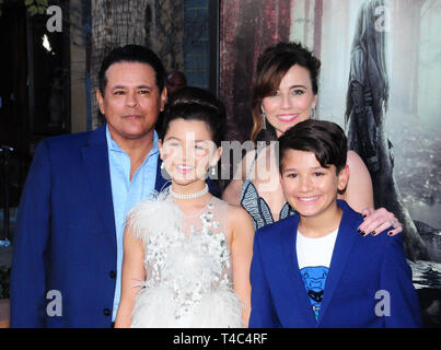 Raymond Cruz, Jaynee Lynn Kinchen, Linda Cardellini and Roman Christou ...