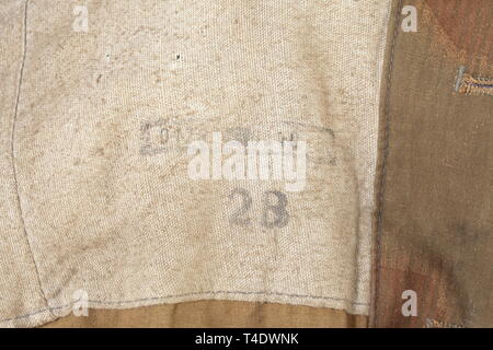 A paratrooper's jump smock, a so-called "Knochensack" in "Sumpftarn ...