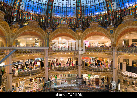 Galeries Lafayette, Paris, France. Architect: Georges Chedanne and ...