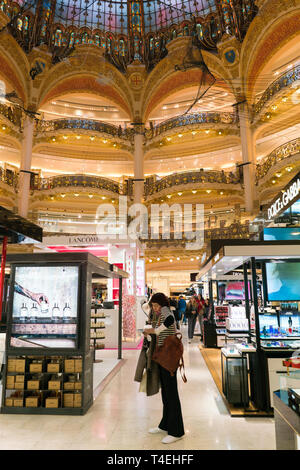Galeries Lafayette, Paris, France. Architect: Georges Chedanne And ...