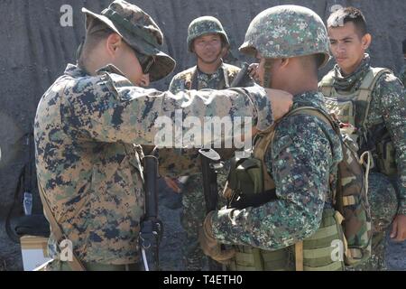 Armed Forces of the Philippines 48th Marine Company embark amphibious ...