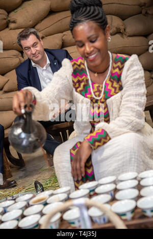 Coffee ceremony in Addis Abeba Stock Photo - Alamy