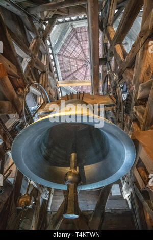 Bourdon Emmanuel, the largest bell of Notre-Dame de Paris, is housed in ...