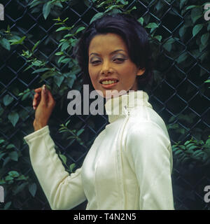 Emily Bolton Actress