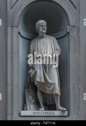 Donatello statue of David, Loggia, Florence Stock Photo - Alamy