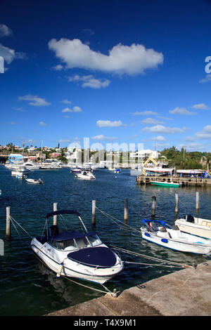 Hamilton town and harbour Bermuda Stock Photo - Alamy