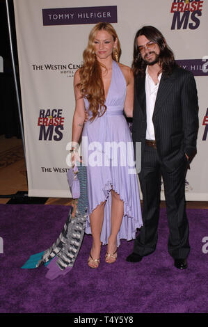 Shooter Jennings, Drea de Matteo and daughter Alabama Jennings at the ...