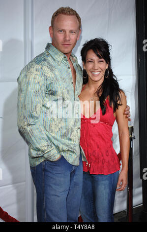 Monster-in-Law (Premiere) Ian Ziering, Lisa Ragland 04-29-2005 / Mann ...