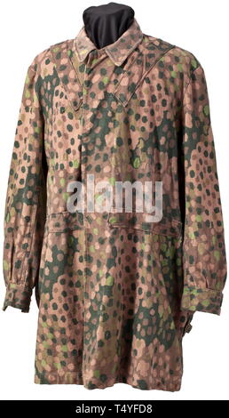 A "Knochensack" in "Erbstarn" camouflage pattern. Cotton cloth ...