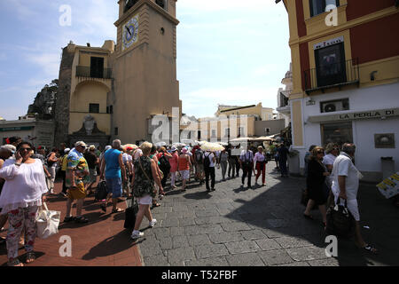 CAPRI ISLAND, ITALY, JUNE 09, 2015 : sunny postcard of Capri island ...