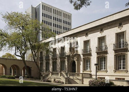 Caltech campus series, Millikan Library Stock Photo - Alamy