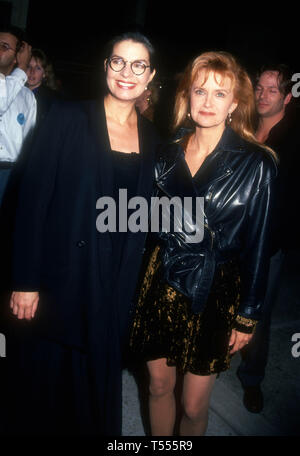 'CSI:NY' actress Sela Ward and her daughter Anabella Sherman out ...