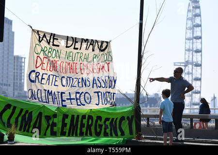 Extinction Rebellion demonstrators on Waterloo Bridge in London Stock ...