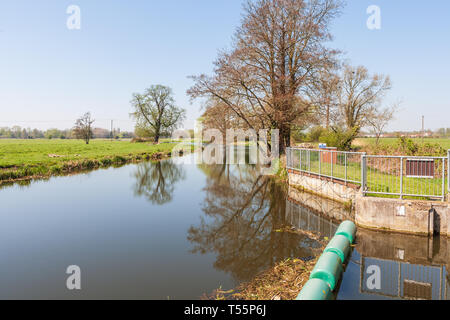 ditchingham dam sluice portage point on the river waveney suffolk uk ...