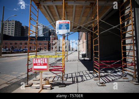 Sidewalk covered by scaffolding Stock Photo: 22450925 - Alamy