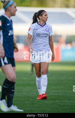 Tacoma, WA, USA. 21st Apr, 2019. BETHANY BALCER (24) defends against ...